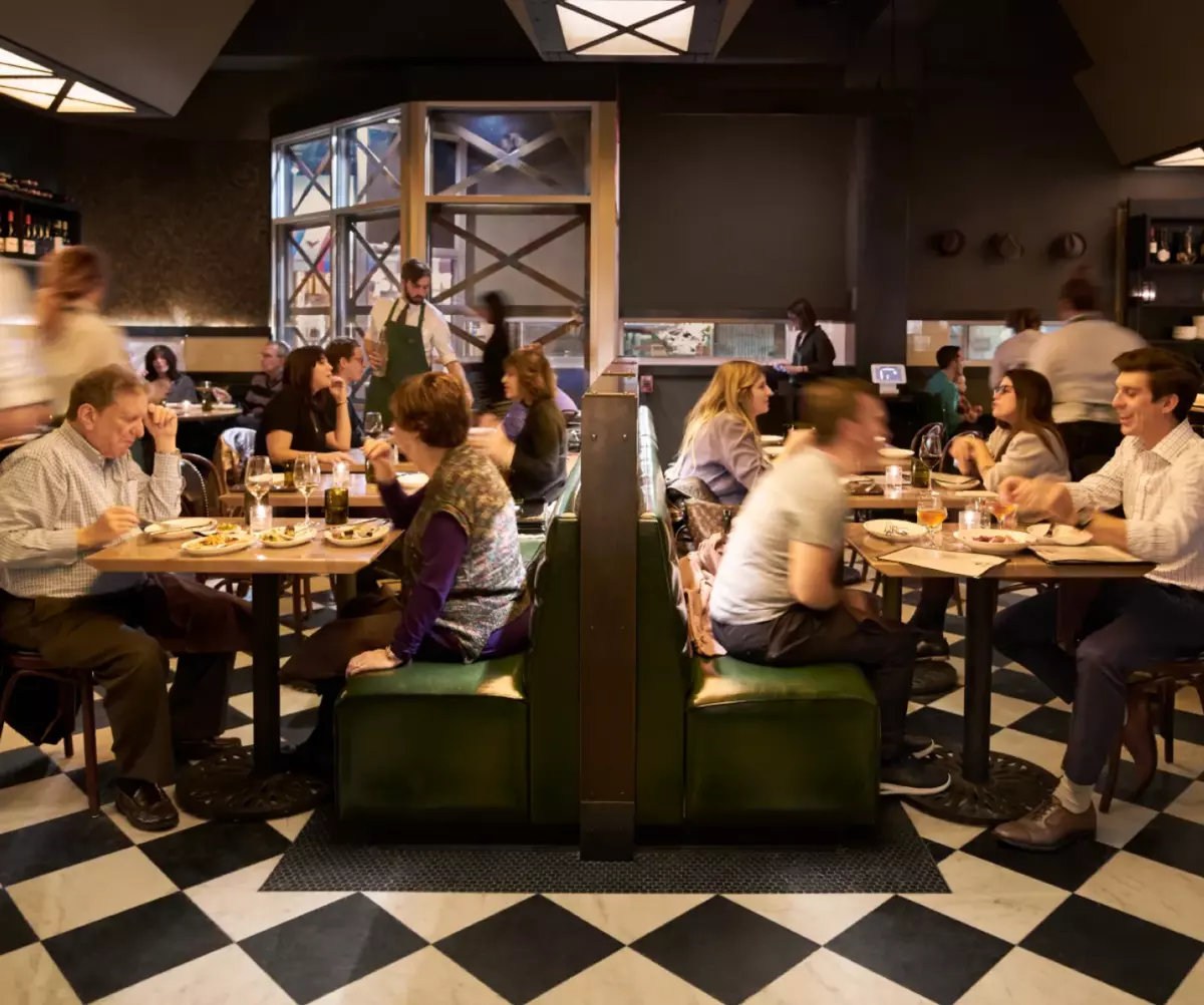 Restaurant Interior Design Tips to Enhance the Dining Experience | Square