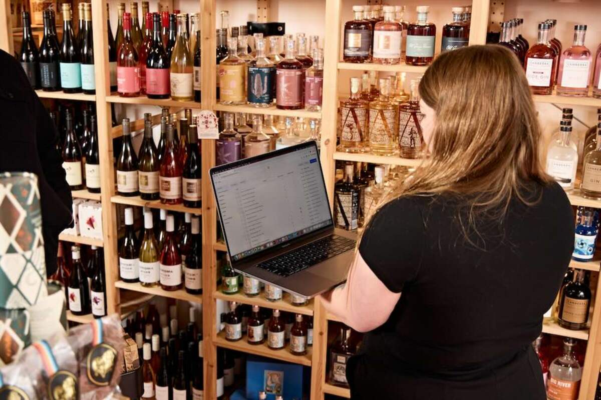 What Is LIFO vs. FIFO? Understanding Key Inventory Valuation Methods ...